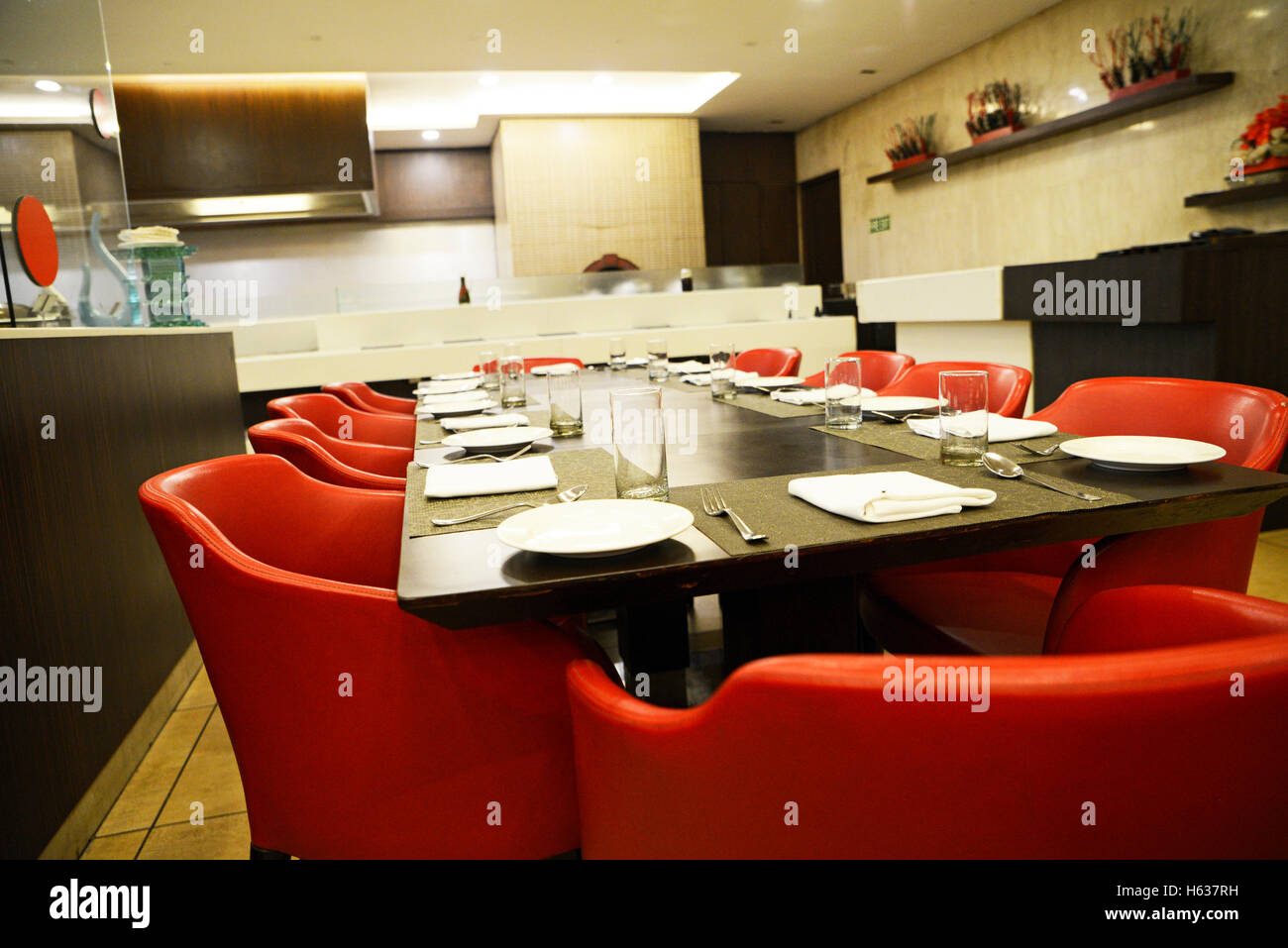 Indian restaurant table setting hi-res stock photography and images - Alamy