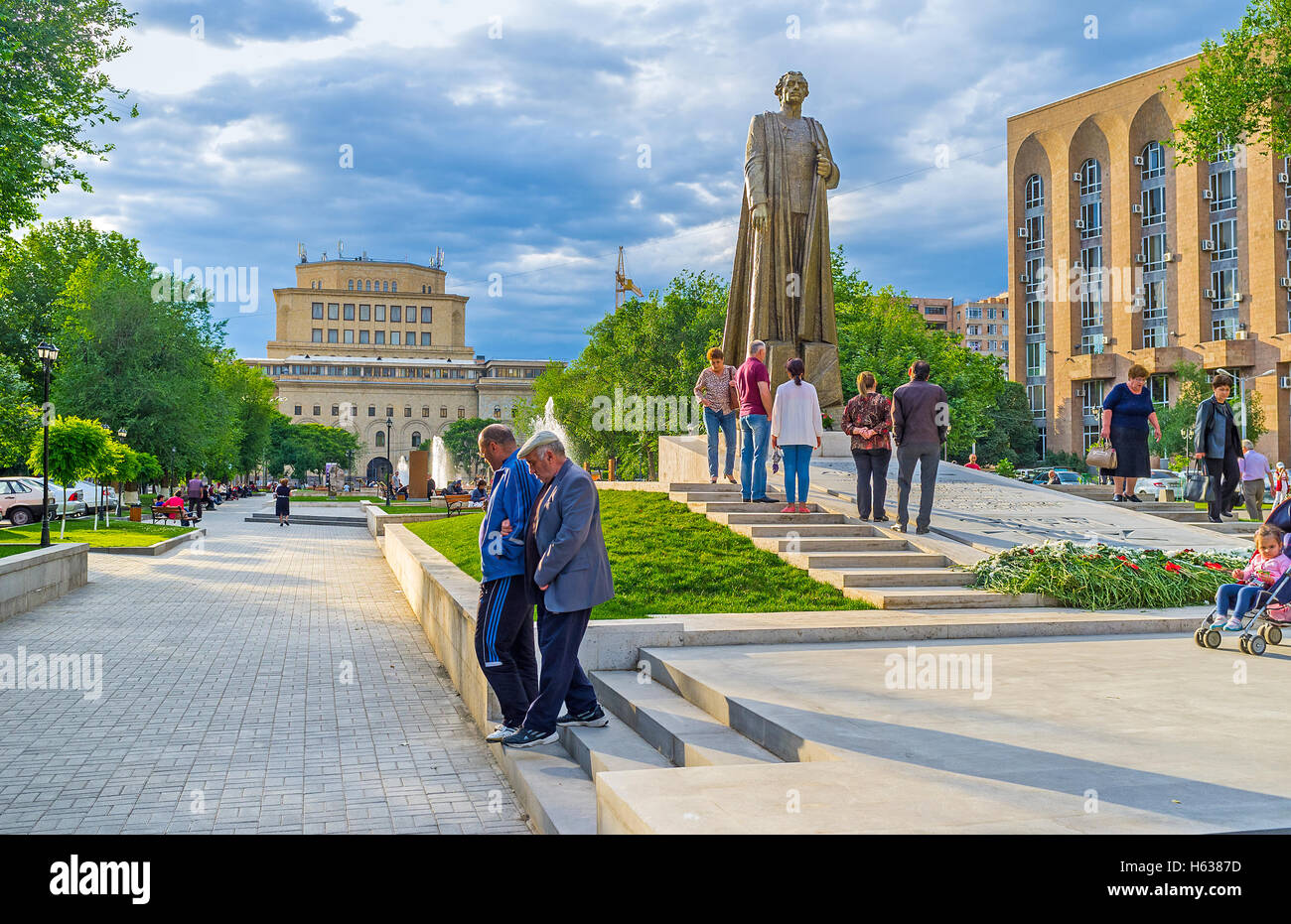 The newly opened Garegin Nzhdeh monument with the National Gallery on ...