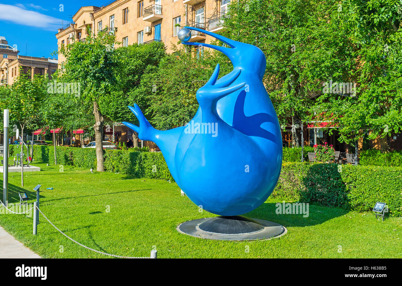 The blue kiwi, holding the metal ball in beak in Cafesjian sculpture ...