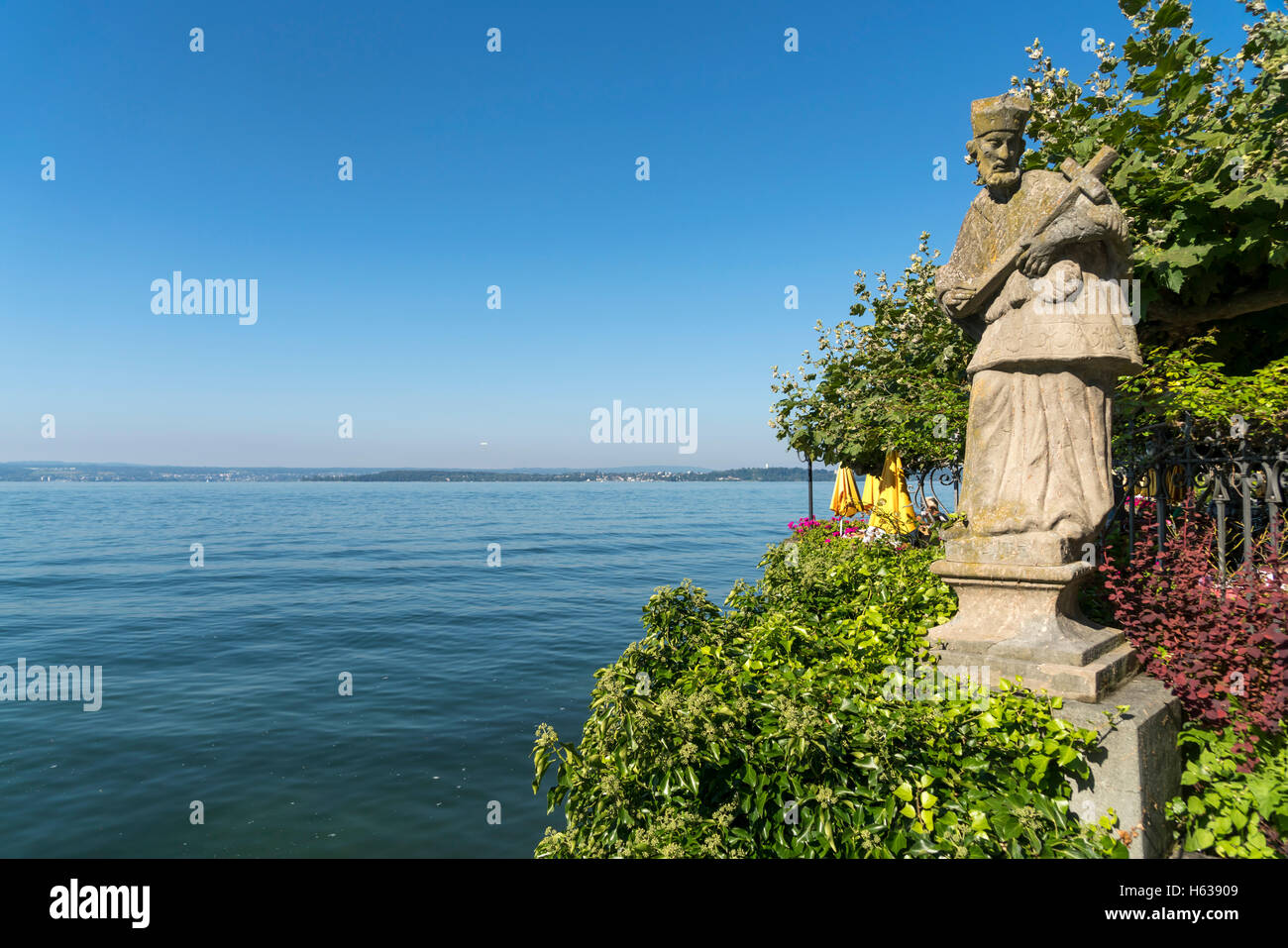 Statue meersburg lake constance bodensee hi-res stock photography and ...