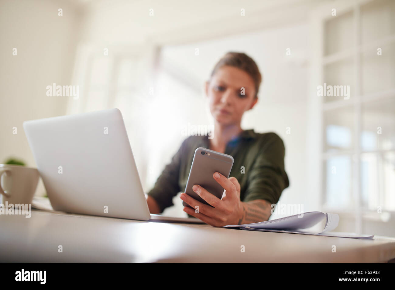 Woman reading text message hand hi-res stock photography and images - Alamy