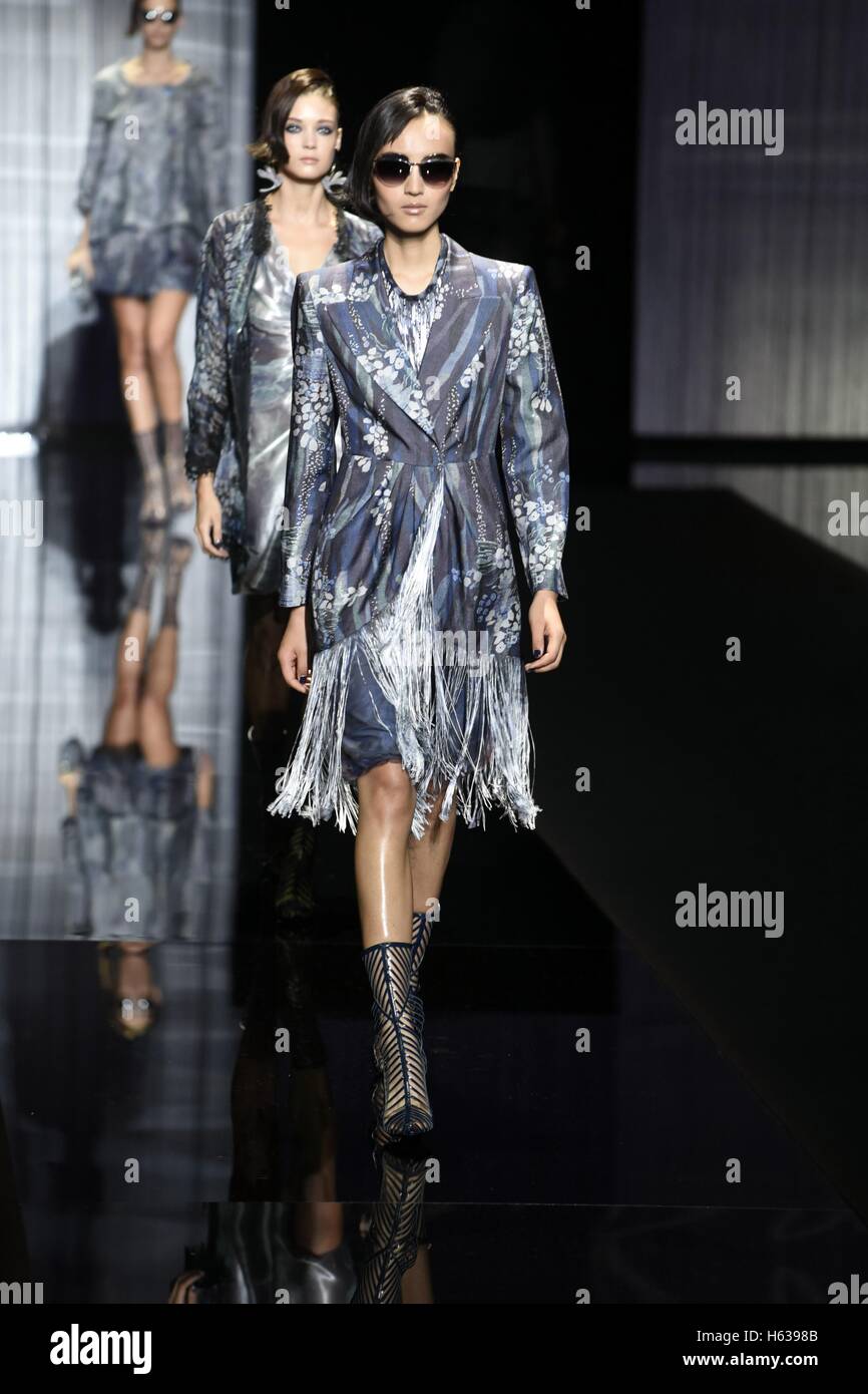 Models on the catwalk at the Giorgio Armani show during Milan Fashion ...