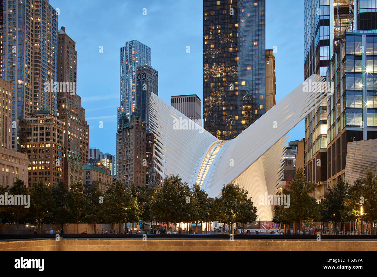 Manhattan skyline with 9/11 memorial, Oculus and high-rises. The Oculus ...