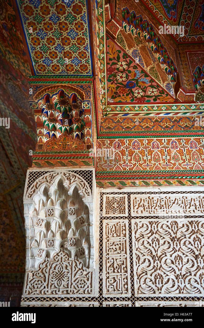 Berber Arabesque Mocarabe plasterwork pamnels and Muqarnas capitals and ...