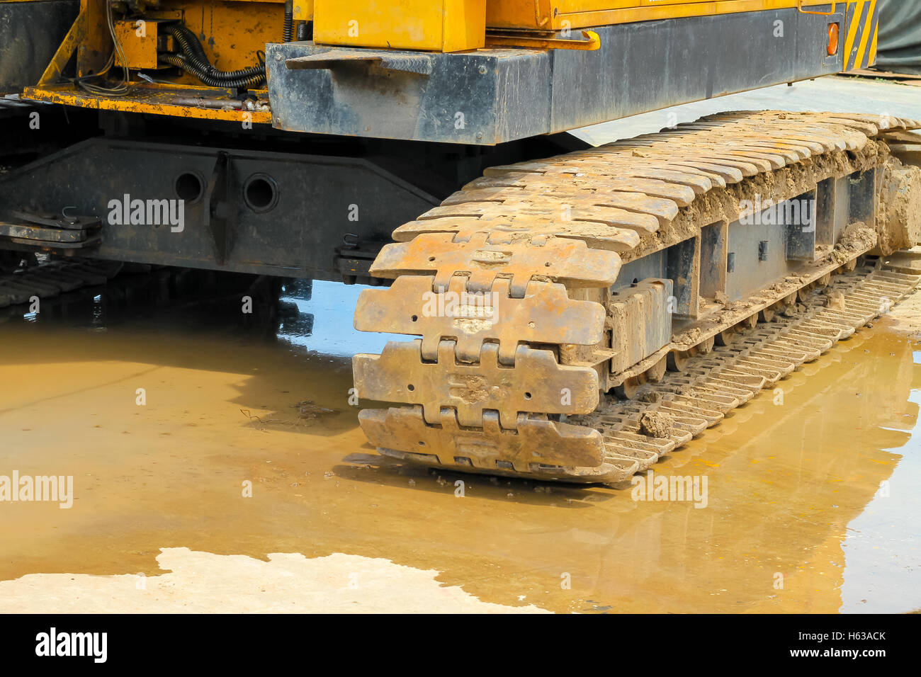 Track build hi-res stock photography and images - Alamy
