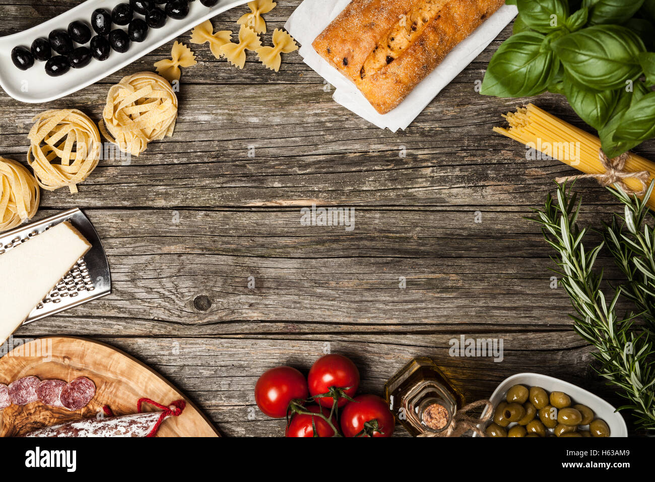 Italian old kitchen bread hi-res stock photography and images - Alamy