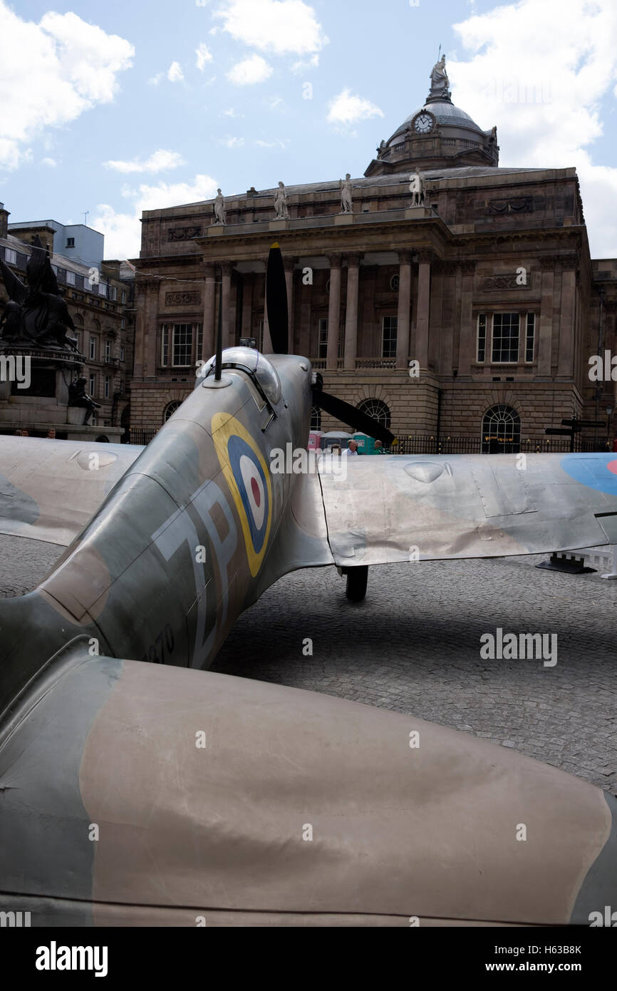Old Spitfire Plane Stock Photo - Alamy