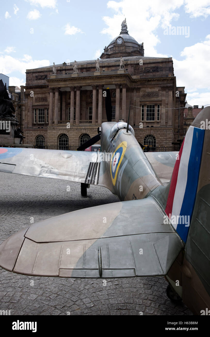 Old Spitfire Plane Stock Photo - Alamy