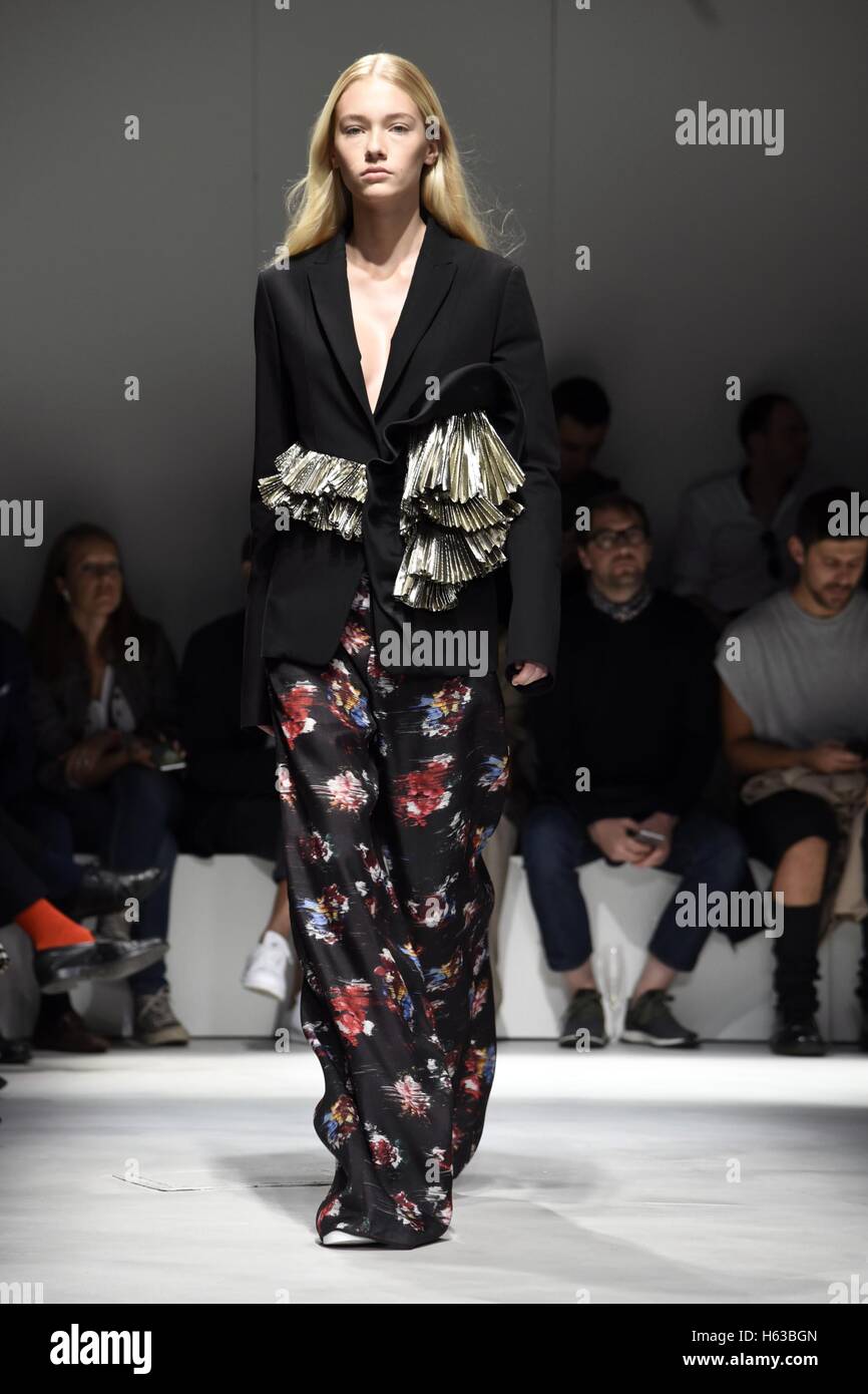 Models on the catwalk at the Krizia show during Milan Fashion Week in ...