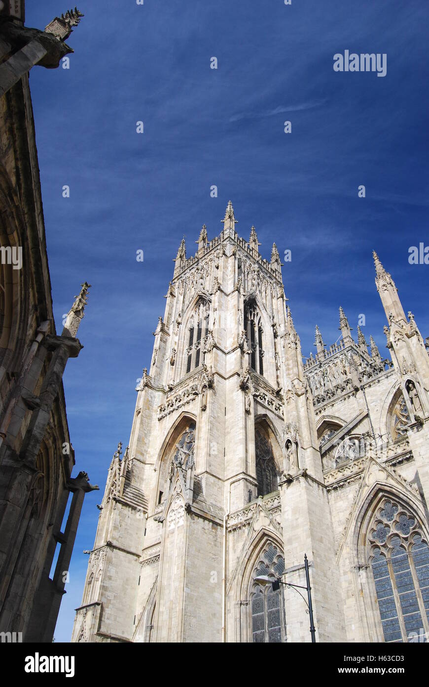 York churches hi-res stock photography and images - Alamy