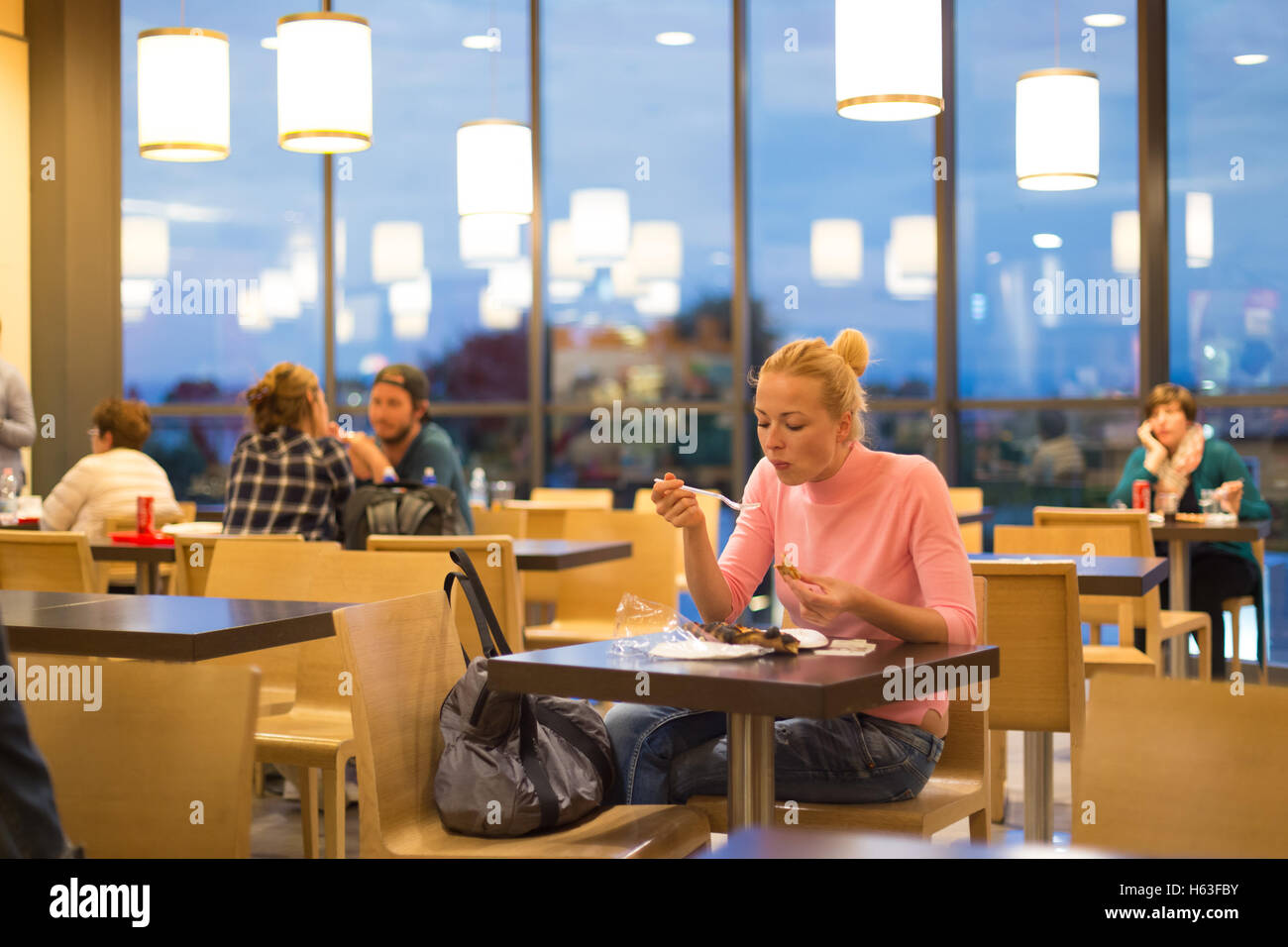 Woman waiting restaurant hi-res stock photography and images - Alamy