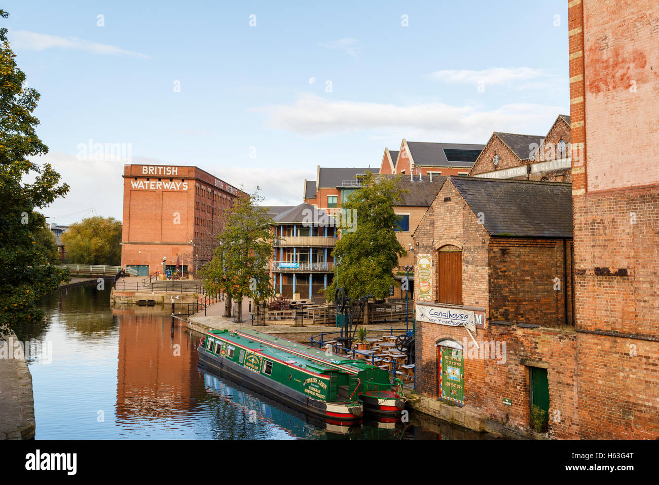 Nottingham canal boats hi-res stock photography and images - Alamy