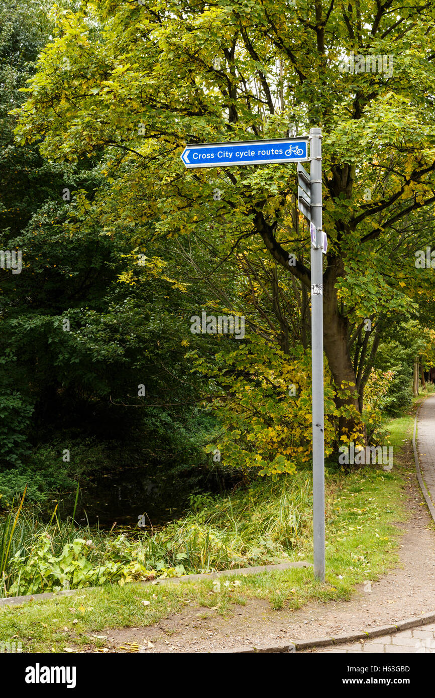 Nottingham cross city cycle route signage - by the canal. In Nottingham ...