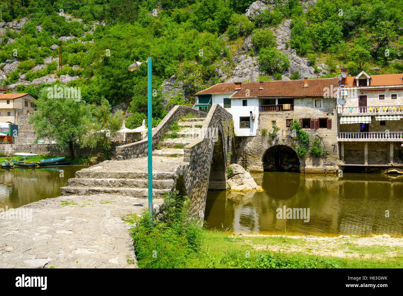The Rijeka Crnojevica Bridge (Danilos Bridge), in Rijeka Crnojevica, Montenegro Stock Photo - Alamy
