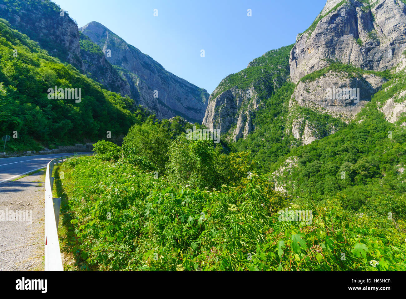Moraca canyon hi-res stock photography and images - Alamy