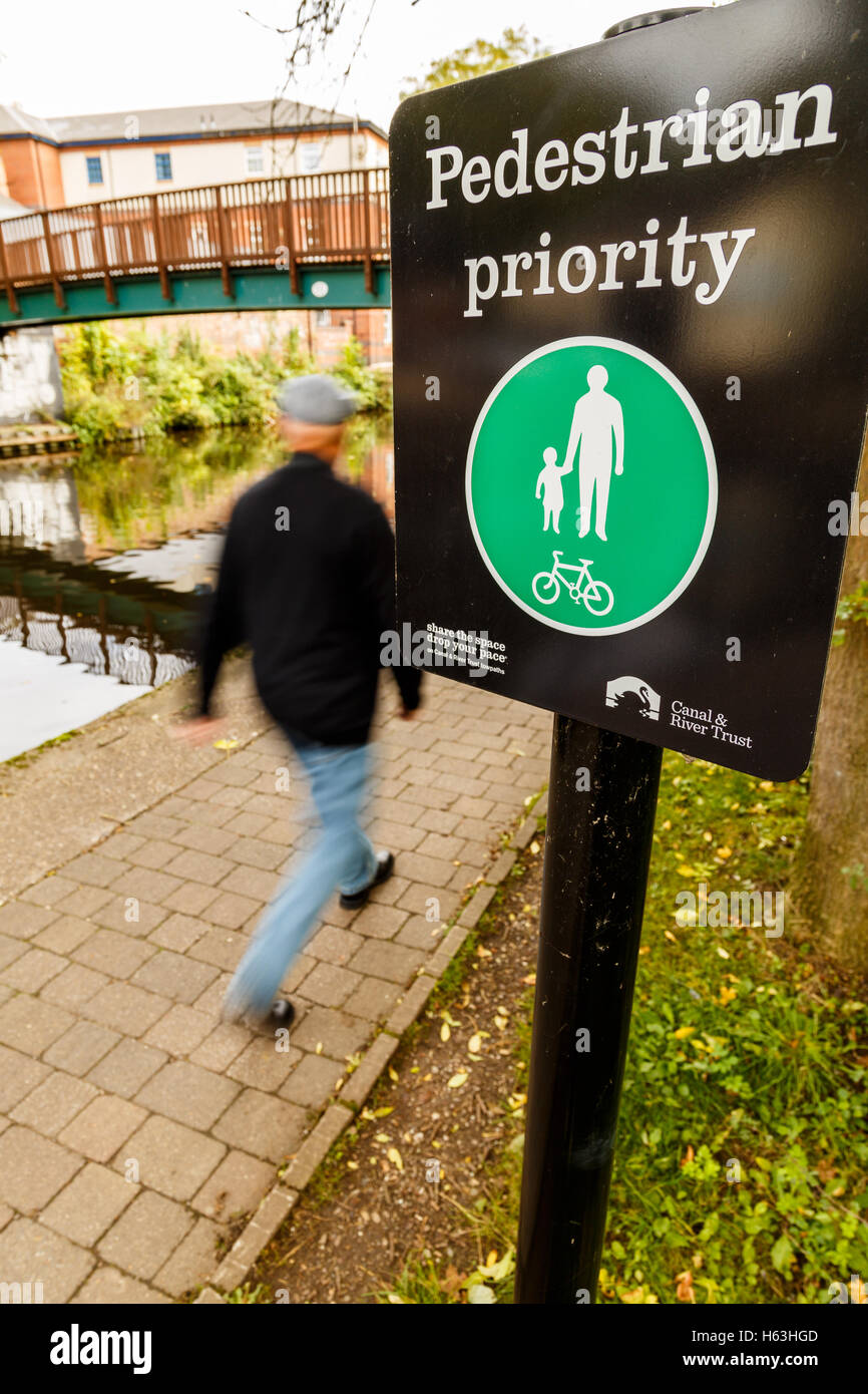 Pedestrian priority sign hi-res stock photography and images - Alamy