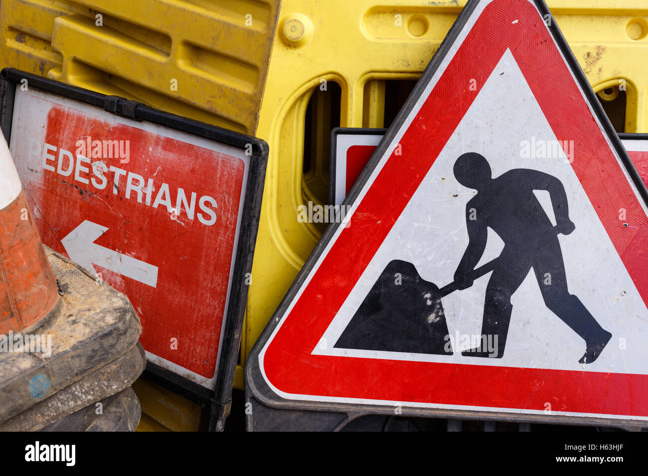 Warning piles hi-res stock photography and images - Alamy