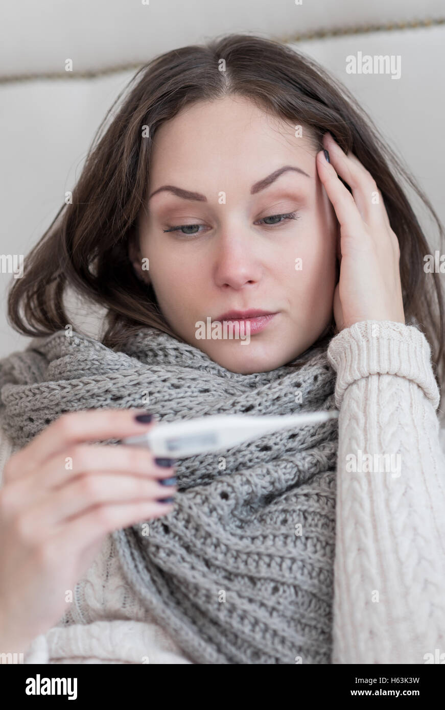 Flu fever pale hi-res stock photography and images - Alamy