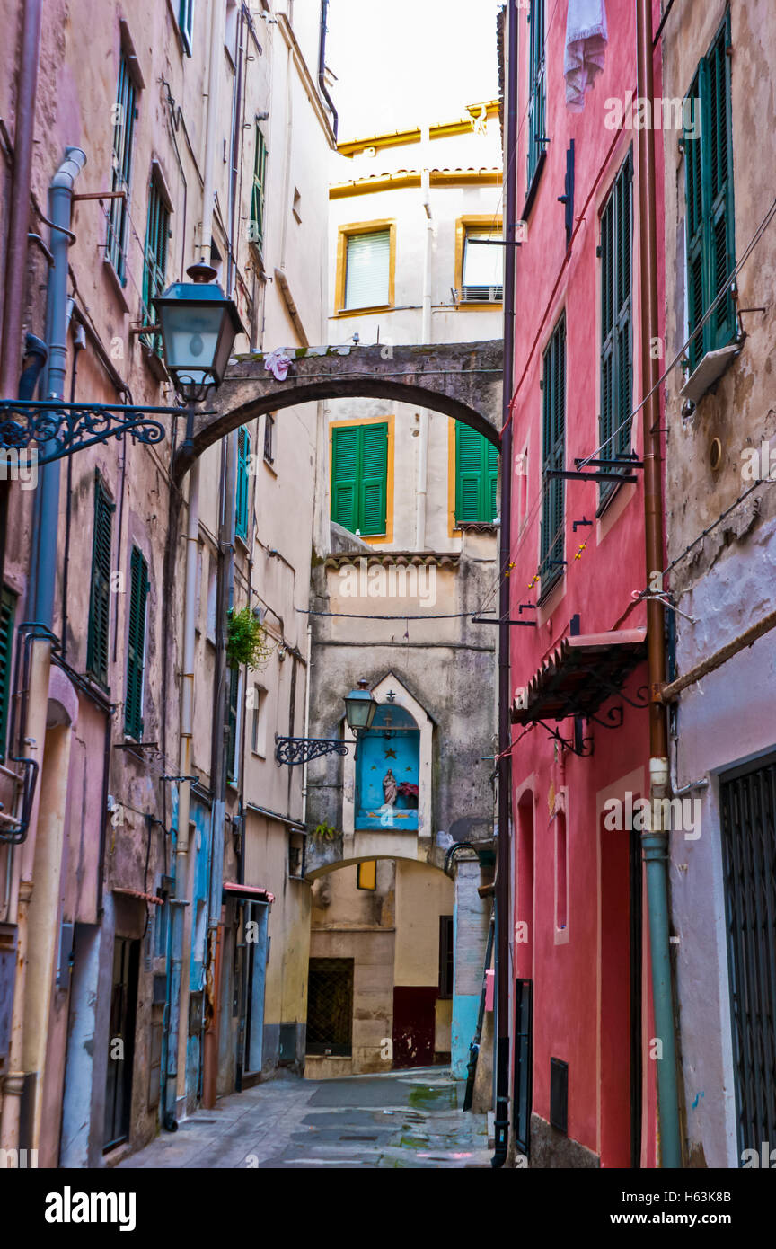 Arch over stairs hi-res stock photography and images - Alamy