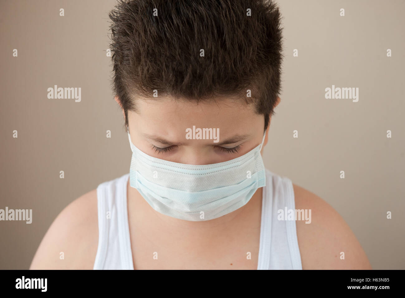 Fat kid sad hi-res stock photography and images - Alamy