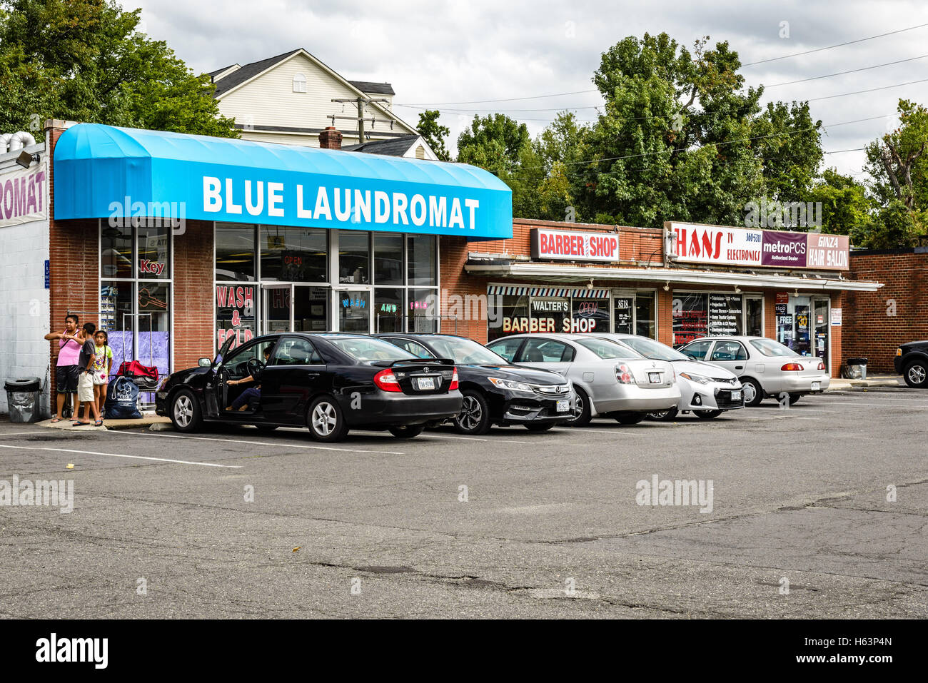 Strip Mall, Richmond Highway, Alexandria Stock Photo - Alamy