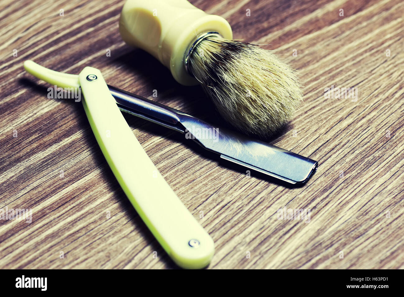 razor sharp soap brush Stock Photo - Alamy