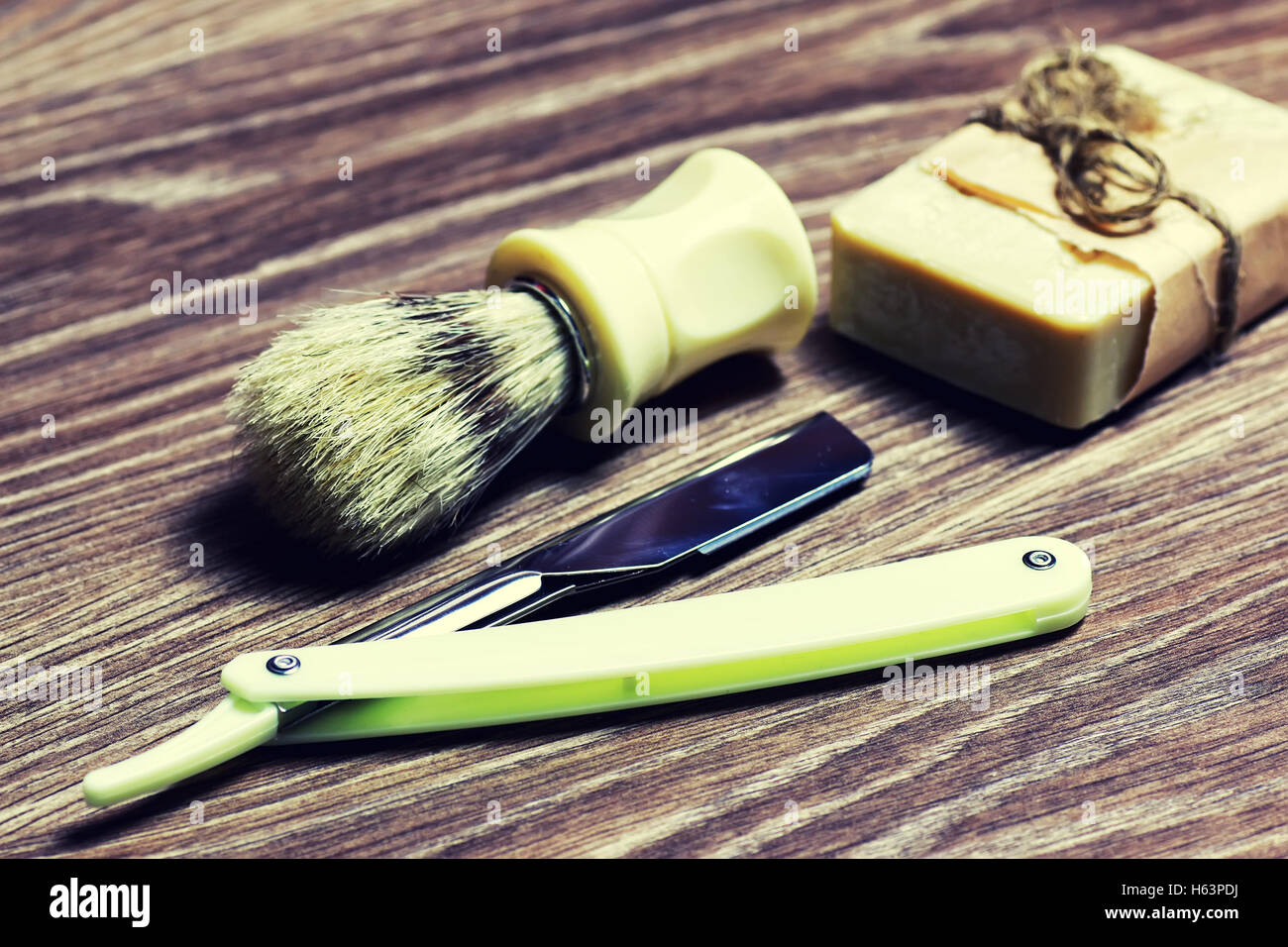 razor sharp soap brush Stock Photo - Alamy