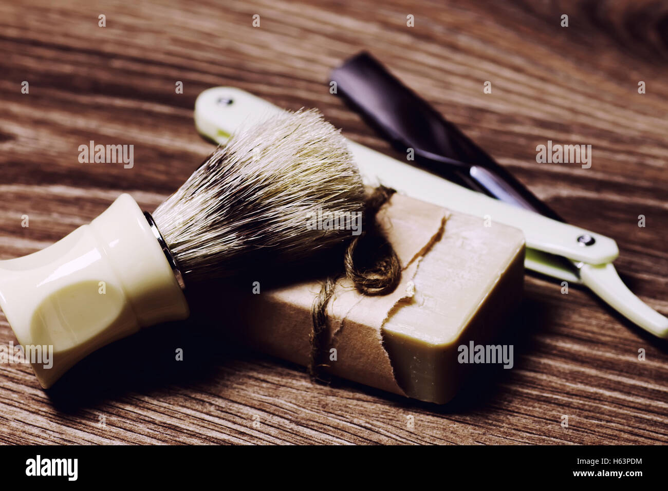 razor sharp soap brush retro Stock Photo - Alamy
