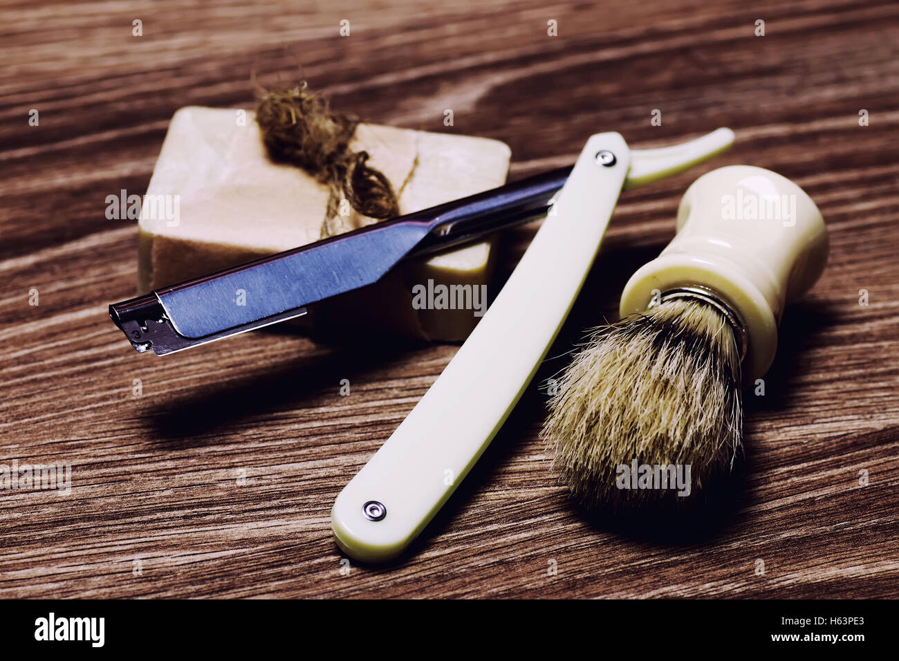 razor sharp soap brush retro Stock Photo - Alamy