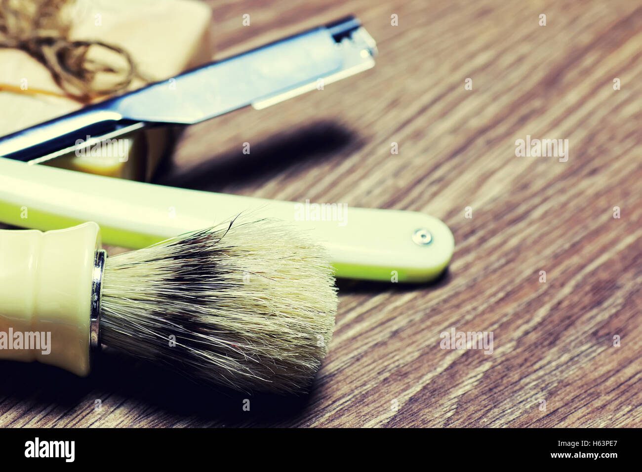 razor sharp soap brush Stock Photo - Alamy