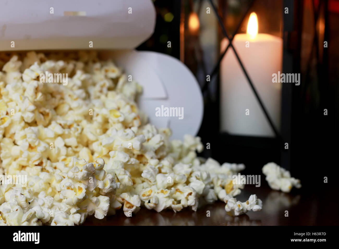 popcorn stack with heart shape Stock Photo - Alamy