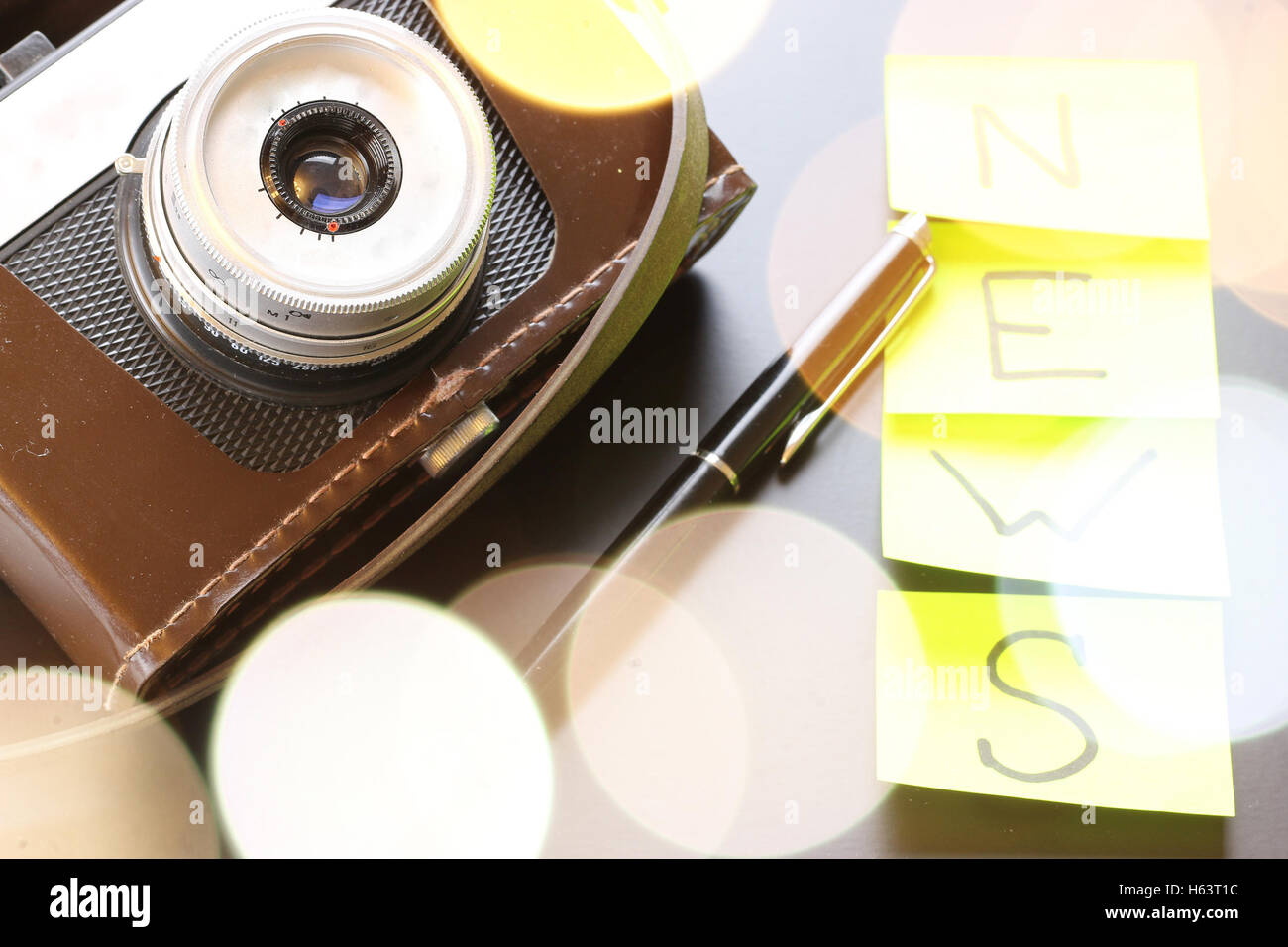 News camera journalism Stock Photo - Alamy