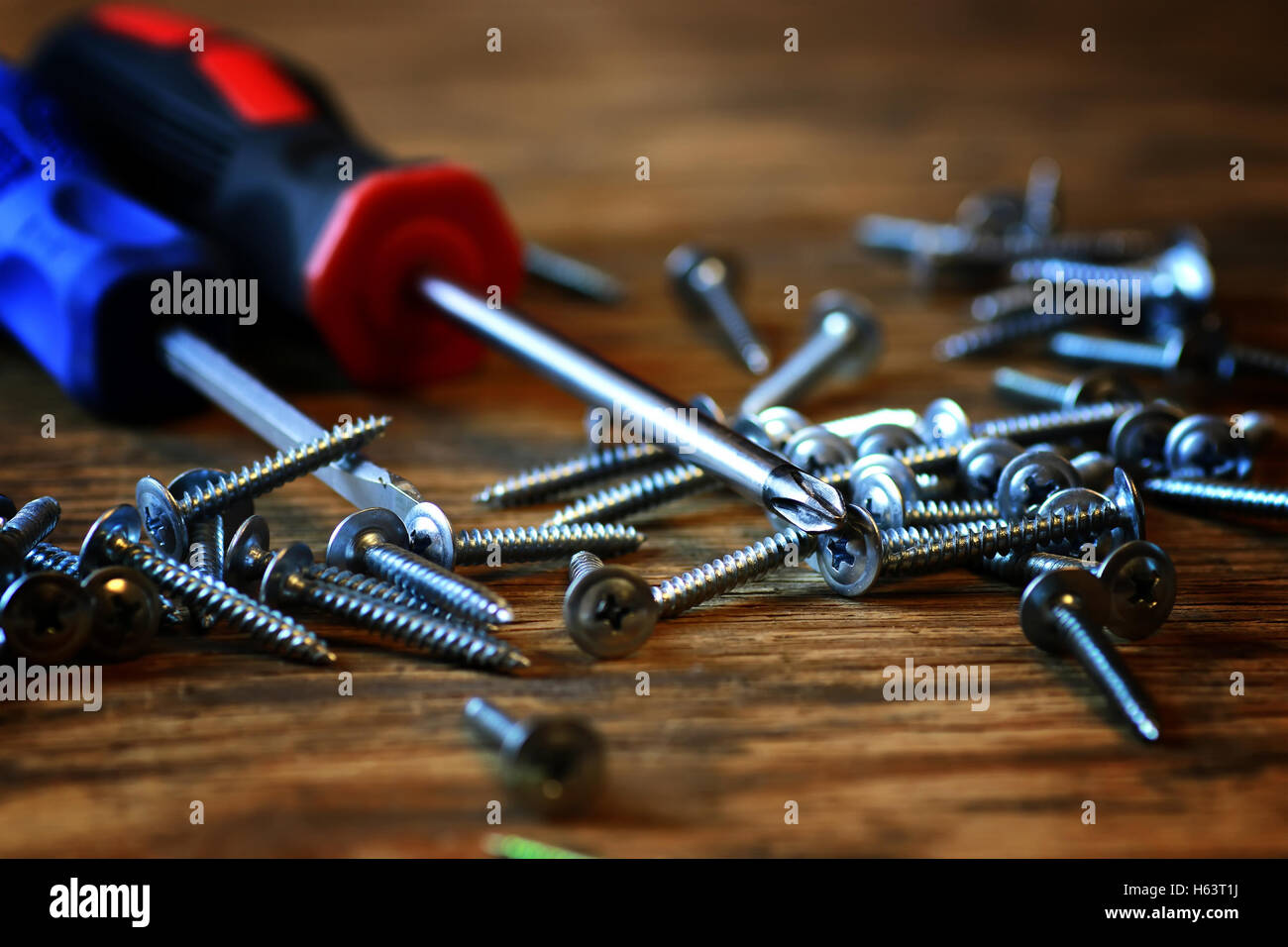 screws and screwdriver stack Stock Photo - Alamy
