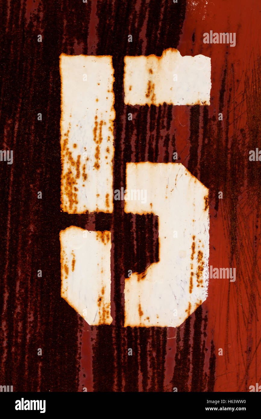 Metal number 5 texture rusty hi-res stock photography and images - Alamy
