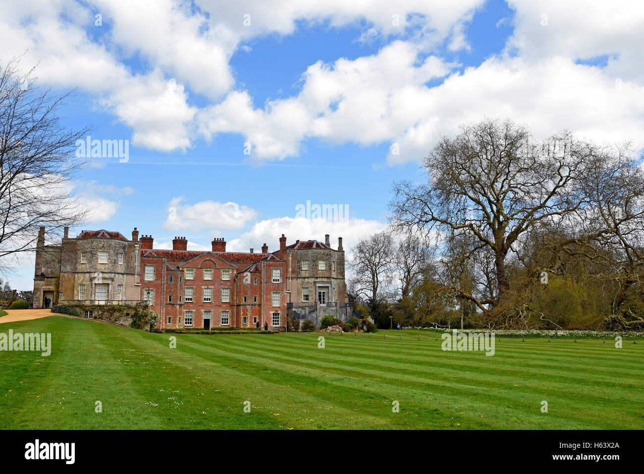 Mottisfont Abbey and gardens Stock Photo - Alamy