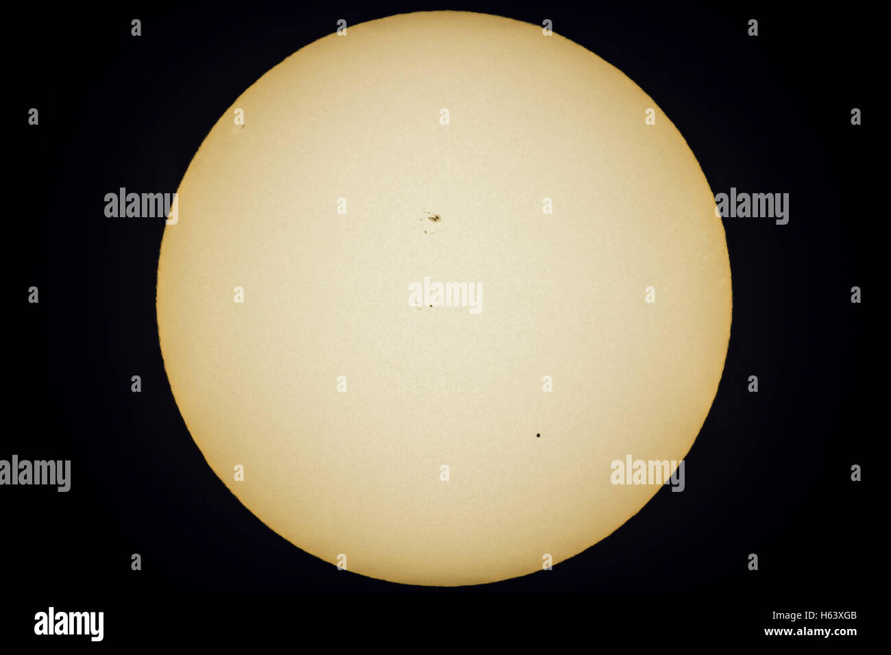 Planet mercury and sun hi-res stock photography and images - Alamy
