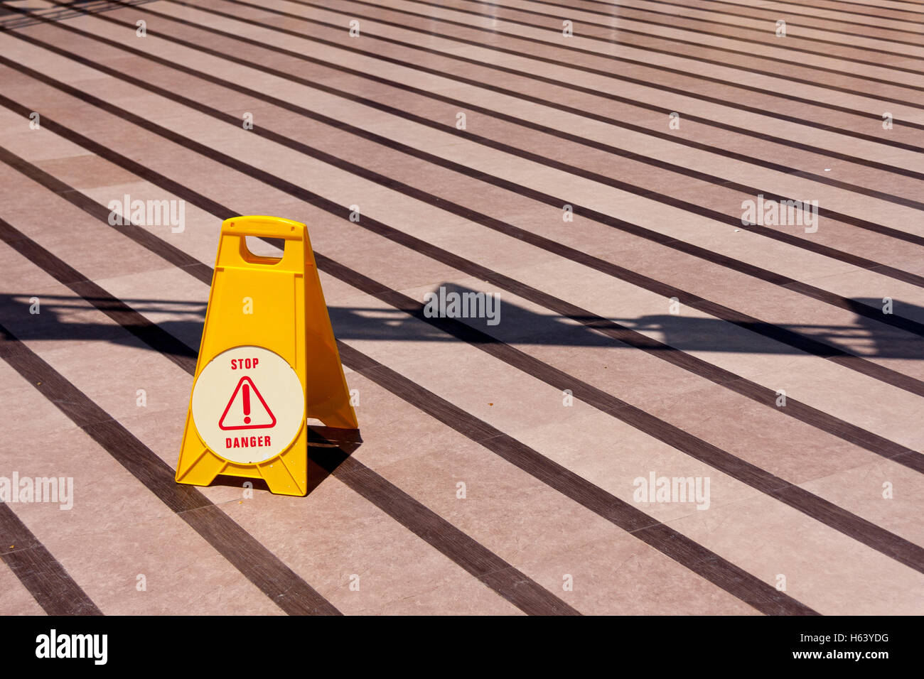 Free standing floor sign hi-res stock photography and images - Alamy