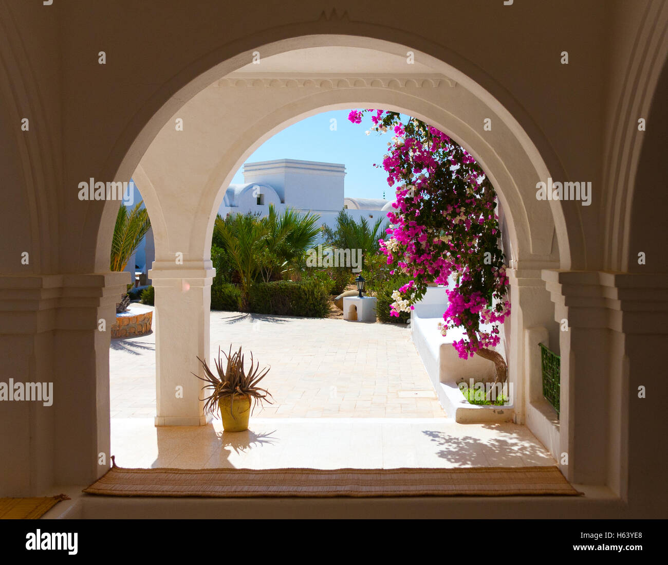 archway inside museum of traditional Djerbian heritage Stock Photo - Alamy
