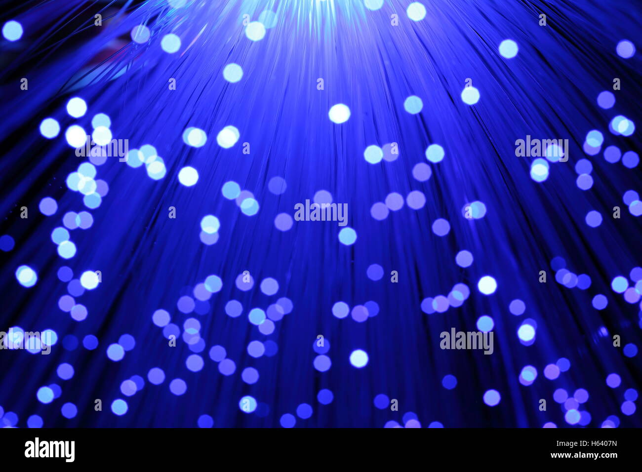 Fiber optic cable hi-res stock photography and images - Alamy
