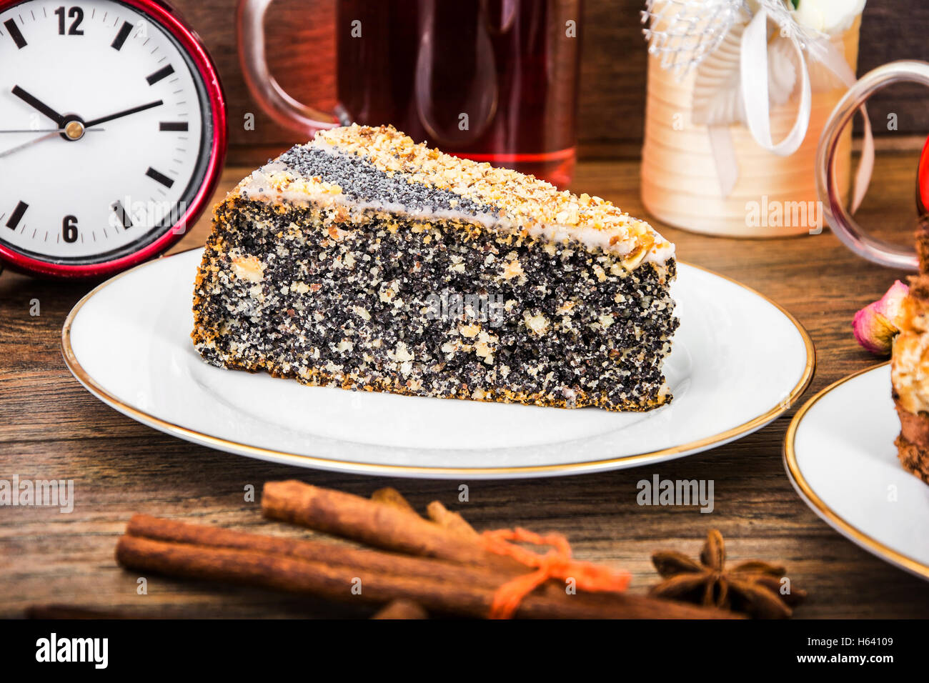 Poppy cake pie cakes hi-res stock photography and images - Alamy