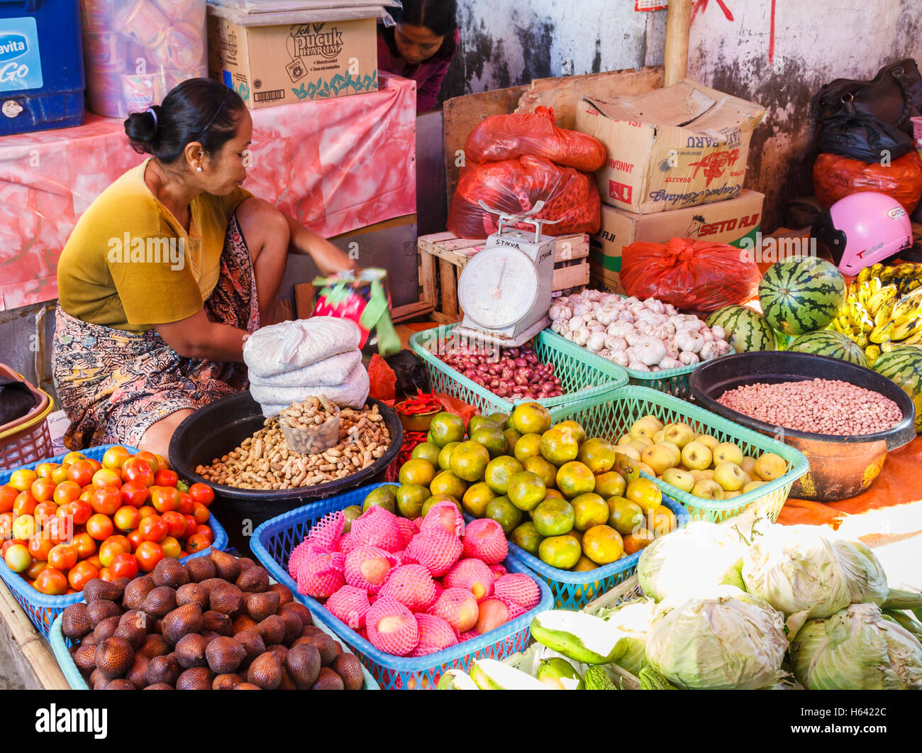 Fruits in a market stall Stock Photo - Alamy