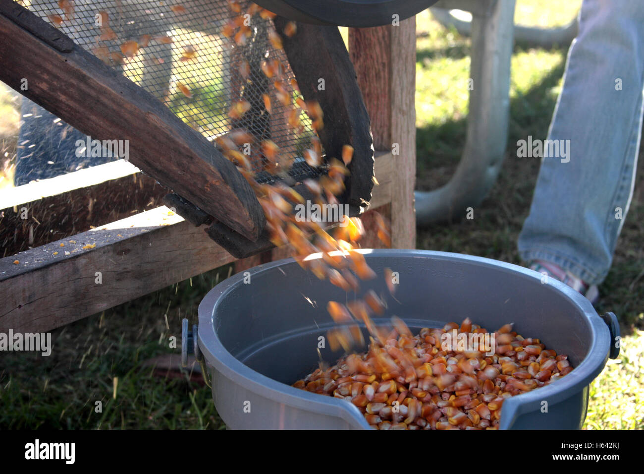 Corn sheller hi-res stock photography and images - Alamy