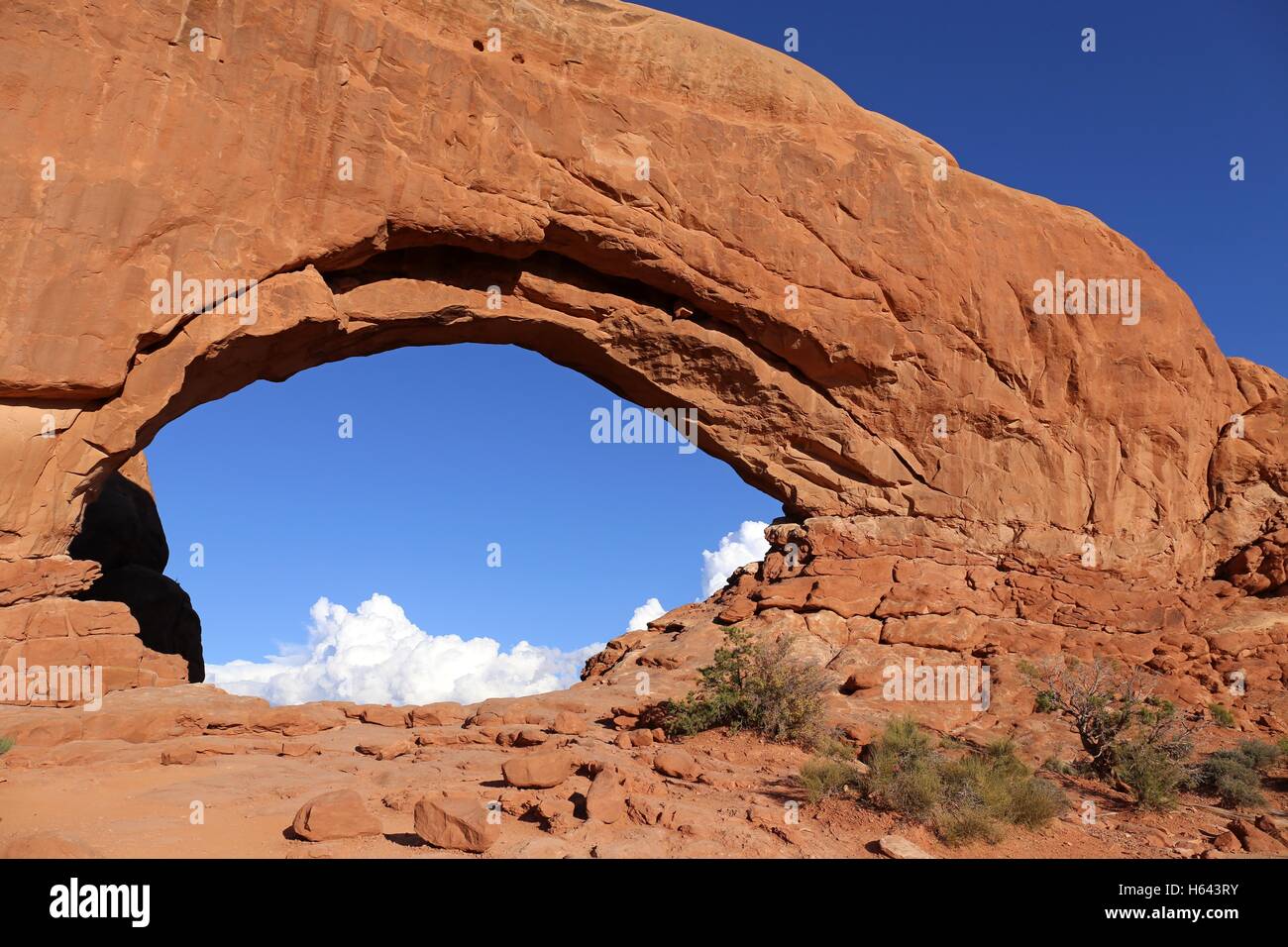North window im Arches NP Stock Photo - Alamy