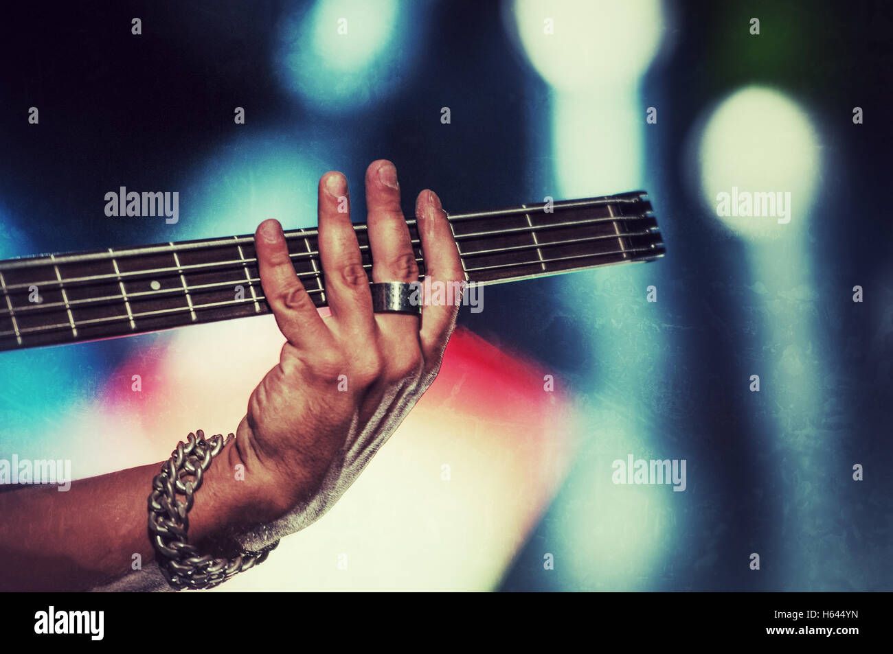 Rock bassist hi-res stock photography and images - Alamy