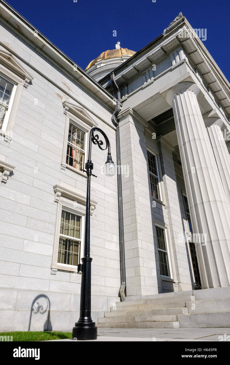 Architectural elegance to a United States State House showing the fine ...
