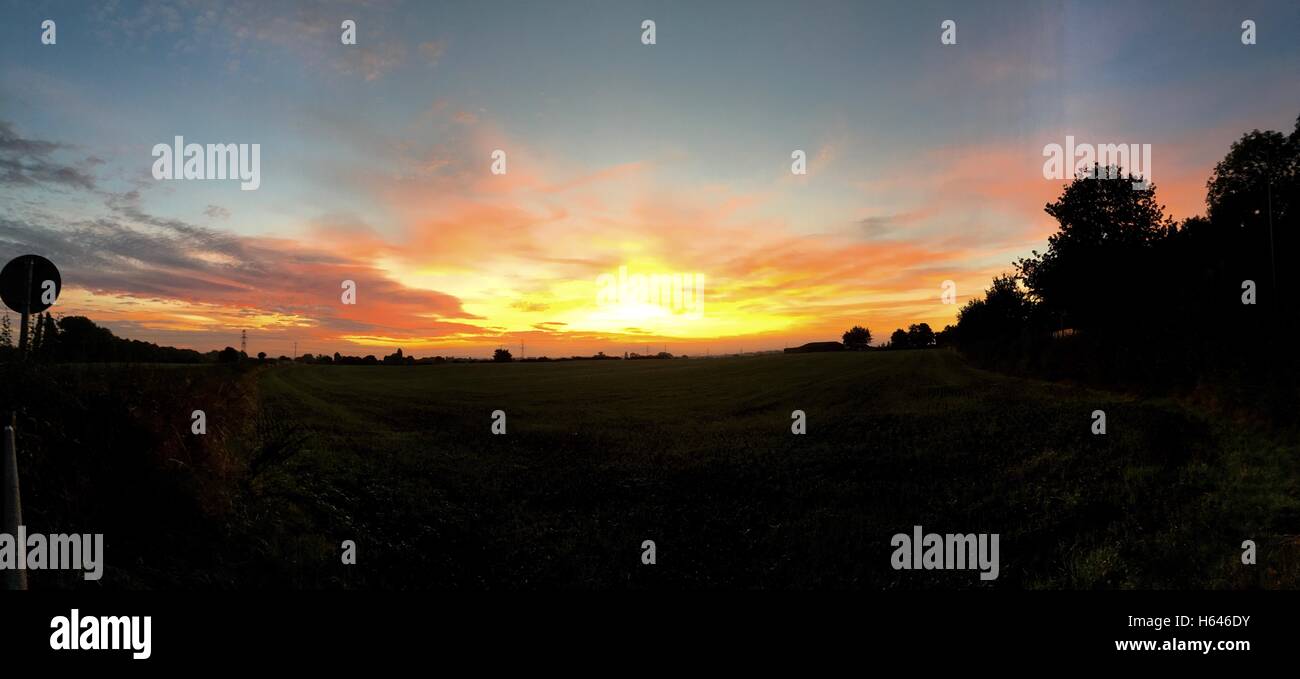 Sunrise in the countryside Stock Photo - Alamy