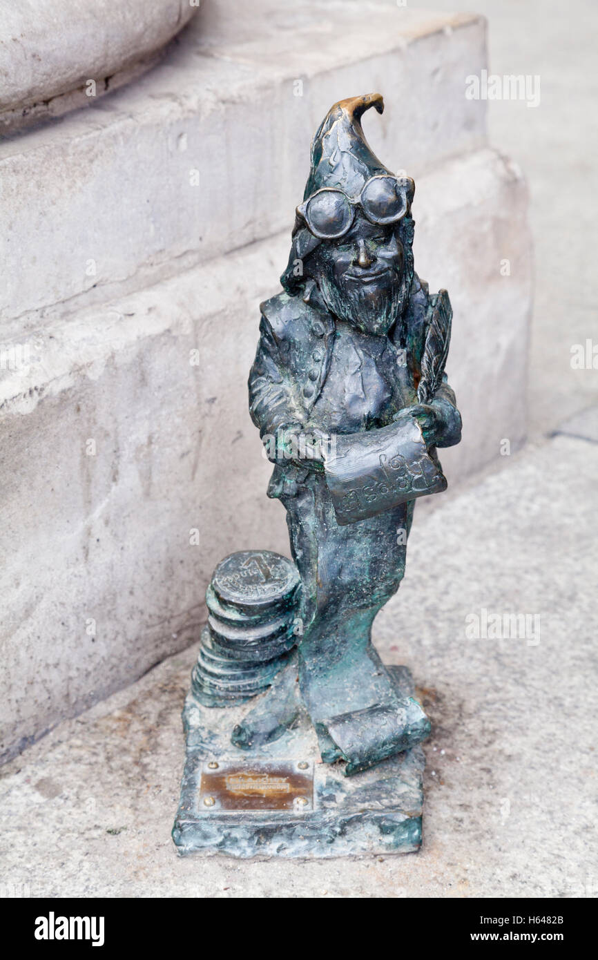 Orange alternative dwarf hi-res stock photography and images - Alamy
