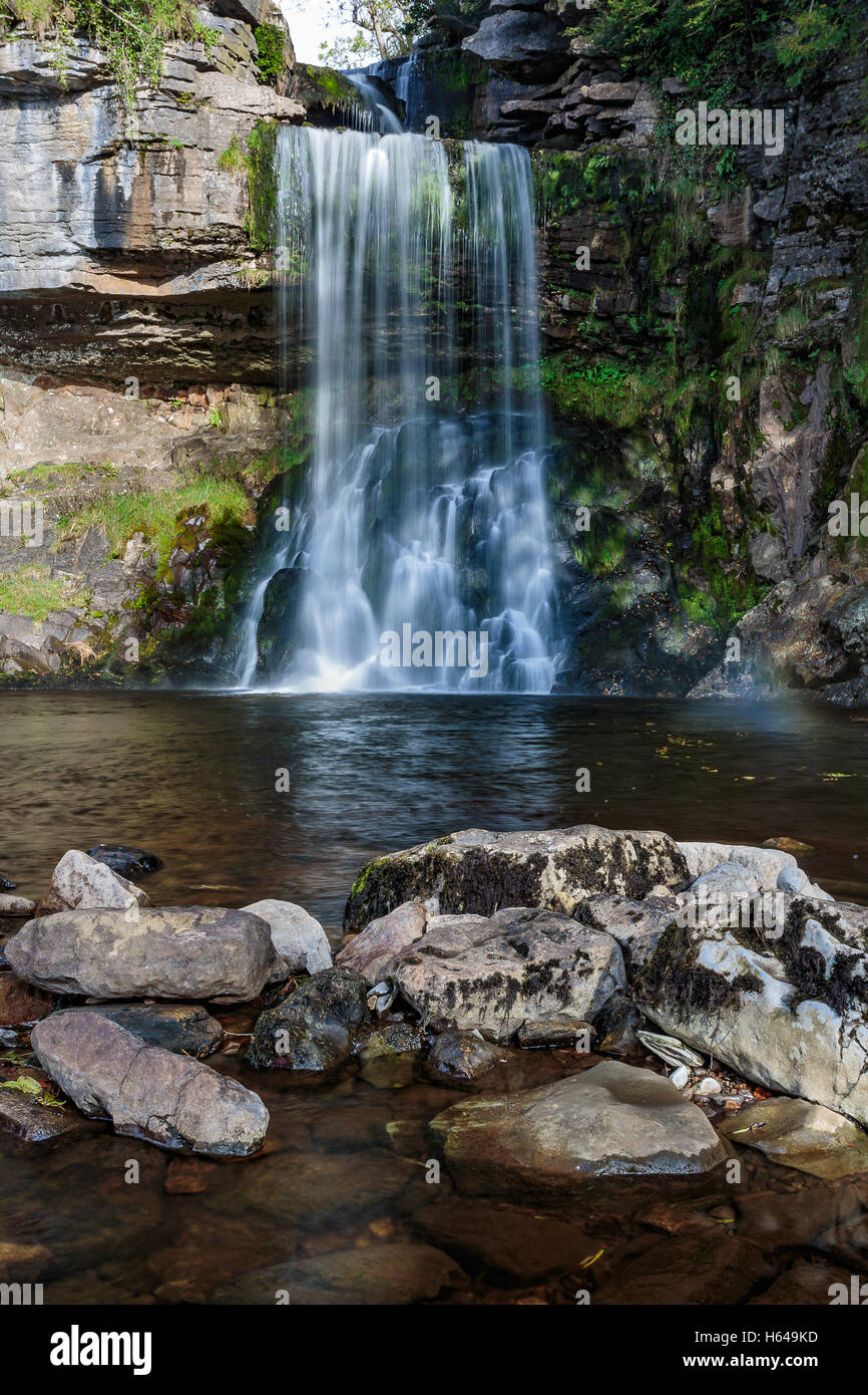 Thornton force waterfall on the ingleton waterfalls trail hi-res stock ...