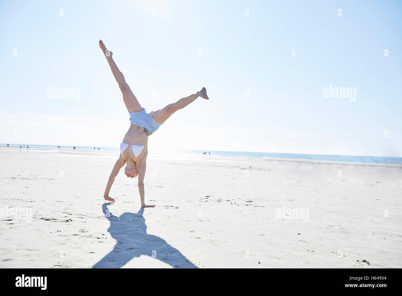 Turning a cartwheel hi-res stock photography and images - Alamy