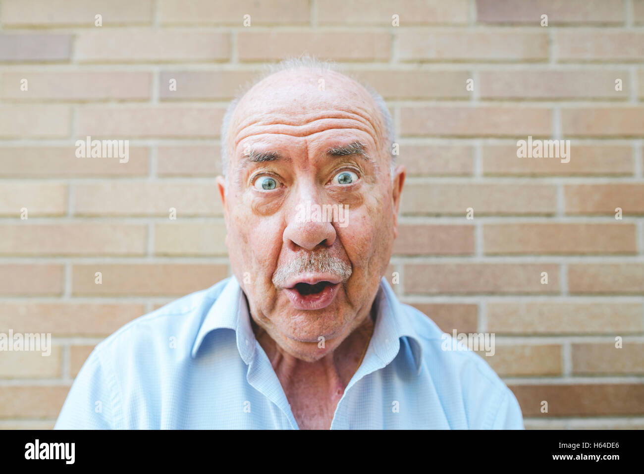 Funny old man portrait hi-res stock photography and images - Alamy